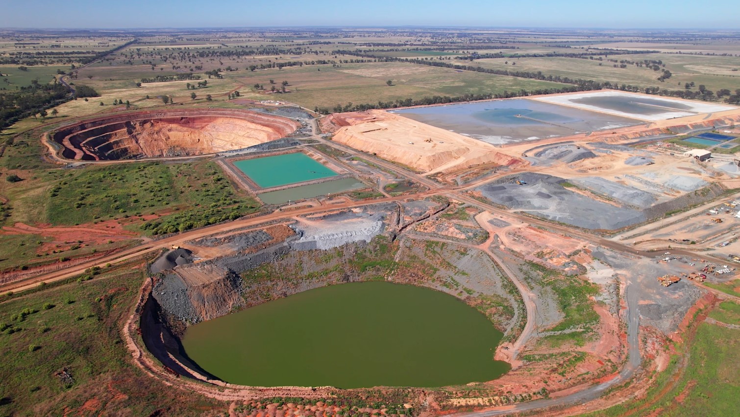 Open cut pits at Tomingley - Alkane Resources